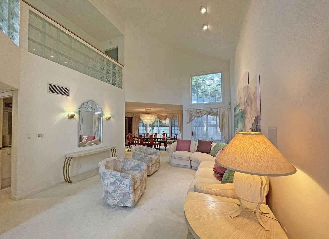 Kay Mukaigawa | Real Estate Agent | Photos & Reviews - Triple Real ...